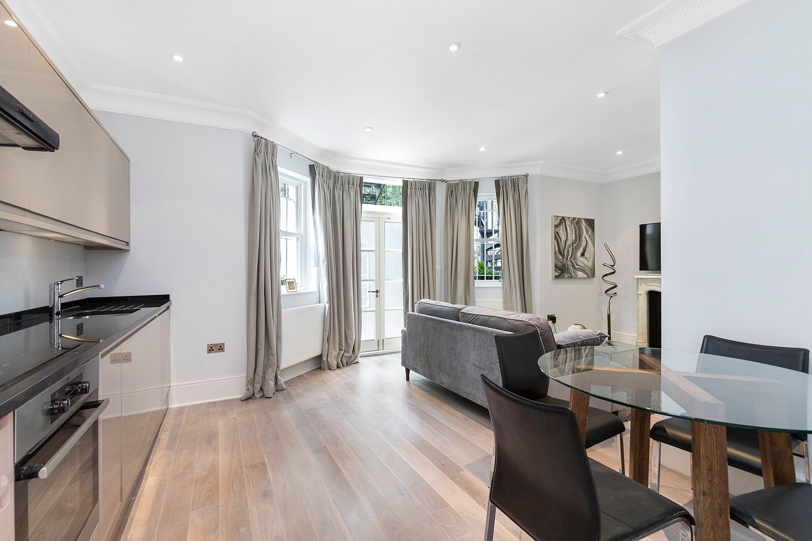 Onlsow Gardens, SW7 – Milton Stone